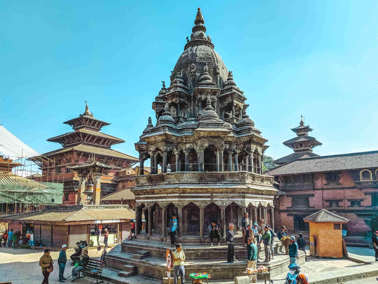 A complete guide to Patan Durbar Square by a local!